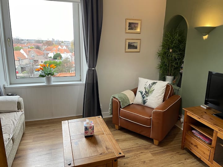 1 Bedroom Flat & Sofa Bed In Edinburgh - Edinburgh