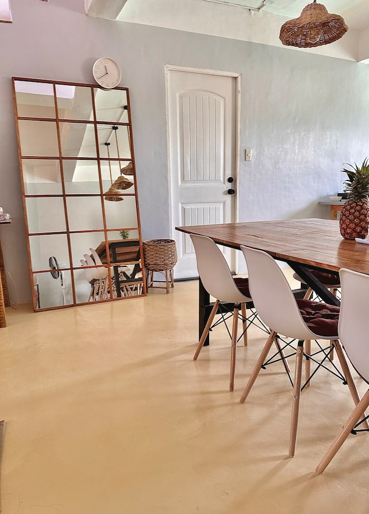 Exclusive Home - Calatagan