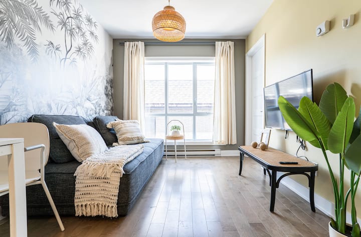 Airy Modern New Apt 2br W/gym, Parking, Dt&airport - LaSalle