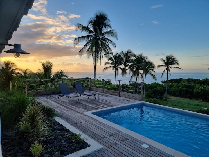 Domaine Avec 2 Maisons, 10 à 14 Voyageurs, Vue Mer - Guadeloupe