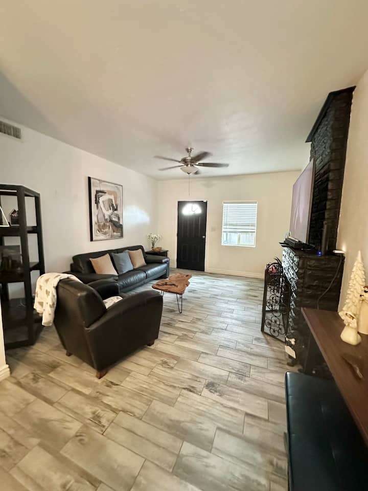 The Euclid House - Tucson, AZ