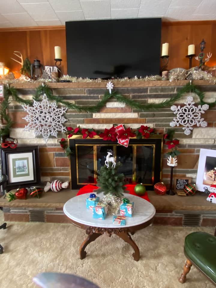 Wellsboro Walldot Ramble~ Cozy Warm Private Stay - Wellsboro, PA