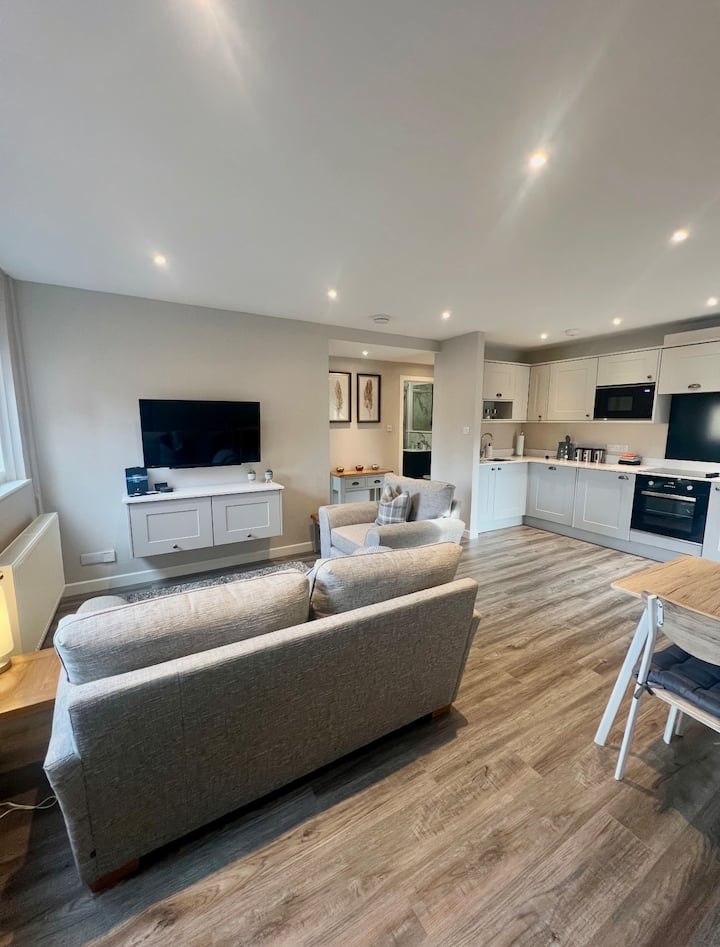 The Esk -Modern 1 Bedroom Apartment Melrose Centre - Melrose