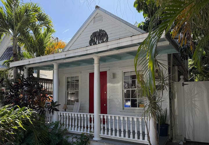 Indoor/outdoor Living In Old Town - Key West, FL