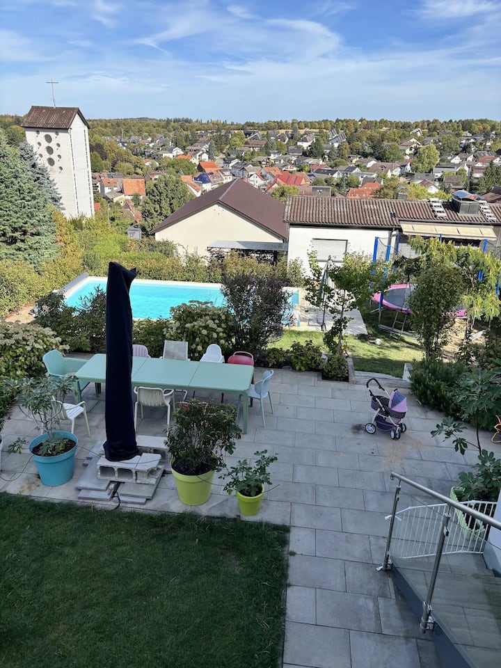 Reihenendhaus Mit Toller Aussicht Und Pool - Karlsruhe