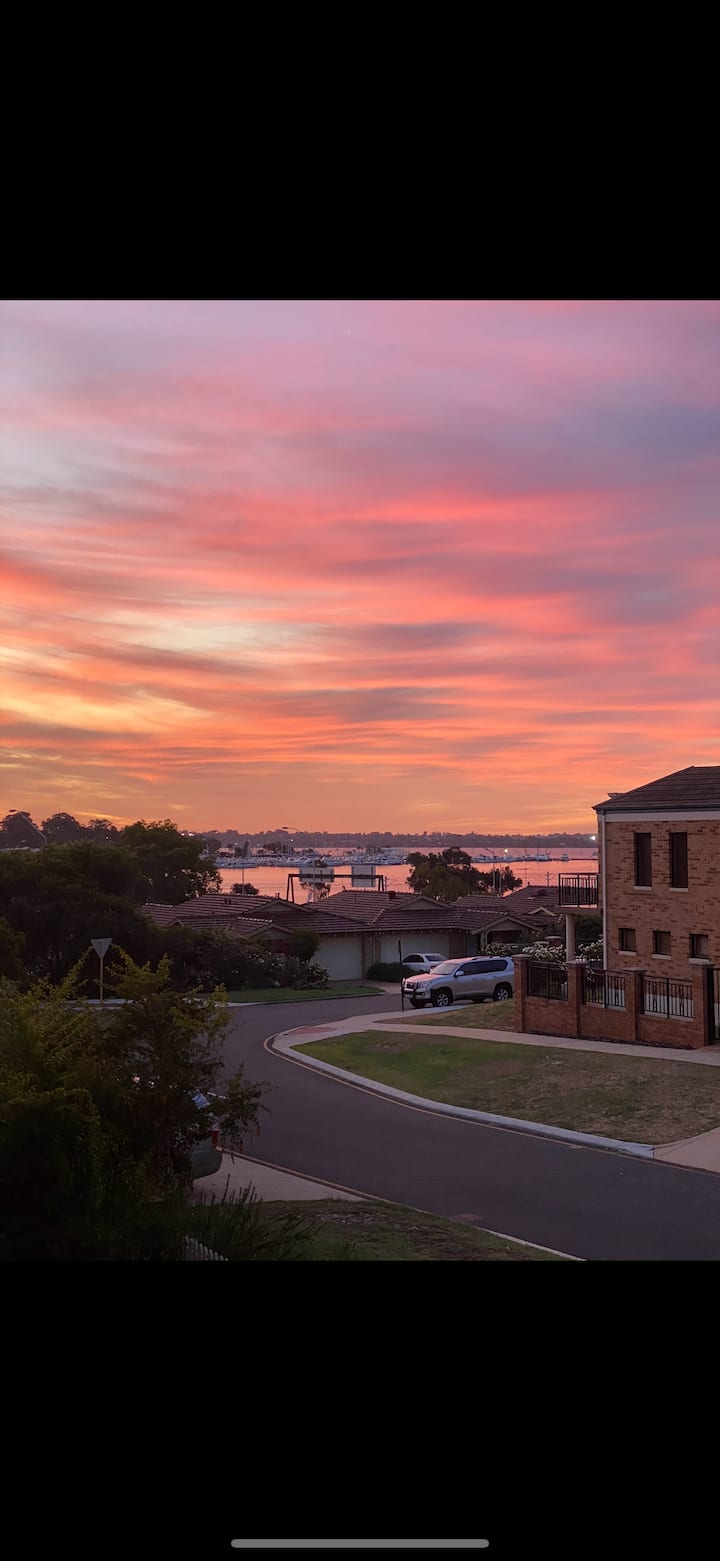Complimentary Breakfast Box - 弗里曼特爾