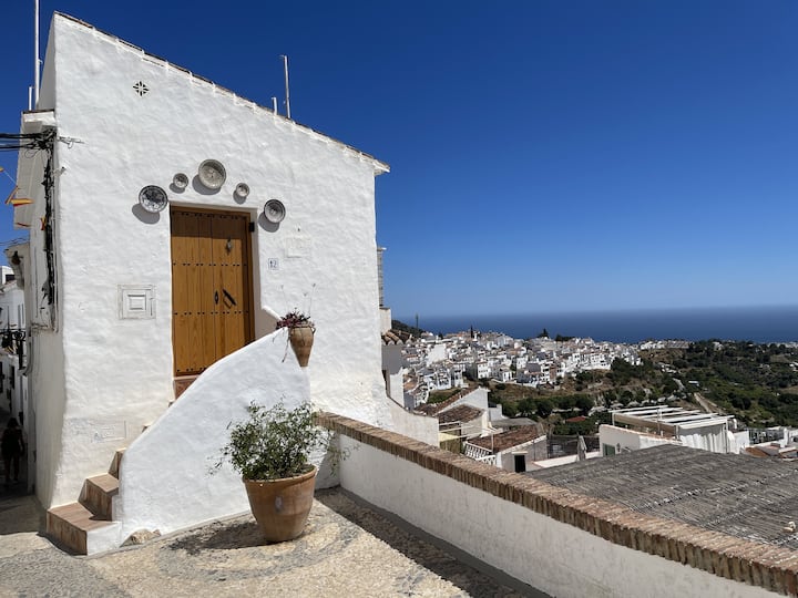 A House With A View Over The Med... - Frigiliana