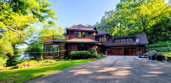 The Lake House On Shady Lane - Big Bend, WI