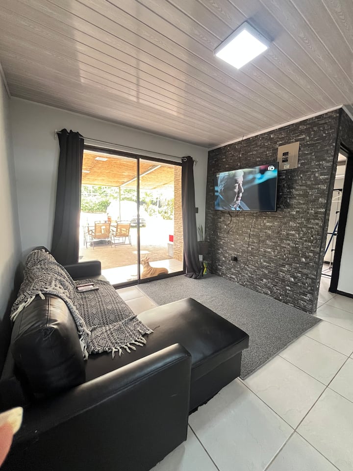 Ecahouse 
Lovely 2-bedroom Vacation Home With Pool - Guanacaste Province