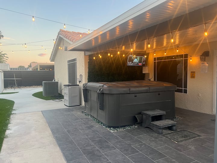 Lovely, Peaceful And Modern Las Vegas Home!! - North Las Vegas, NV