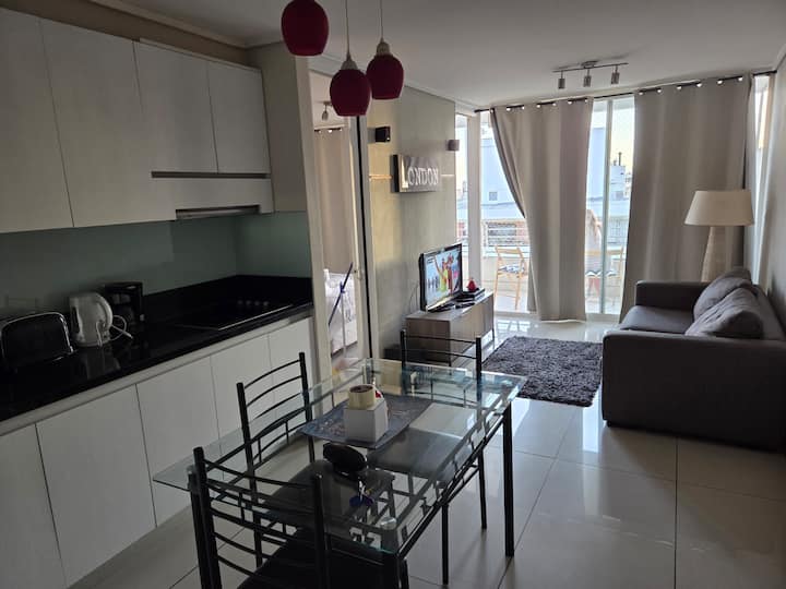 Apartamento Completo, Metro Magallanes, Parking - Las Condes