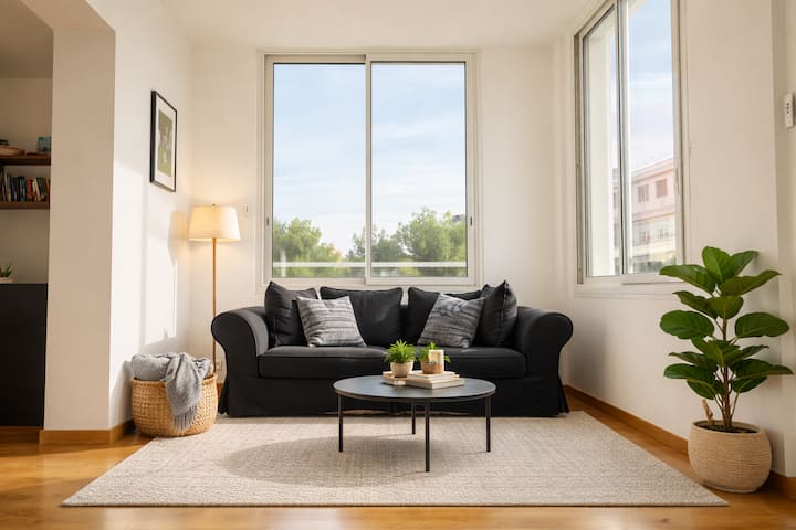 Beau 4 Pièces Lumineux De 100 M2 Avec Parking - Marseille