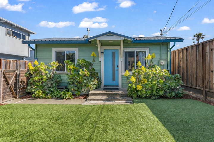 Kid-friendly Beach Cottage-beach Gear-aquarium Tix - Santa Cruz, CA