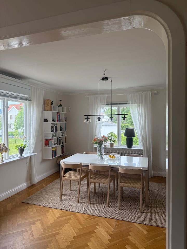 Charming, Newly Renovated Apartment In 1920s House - Jönköping