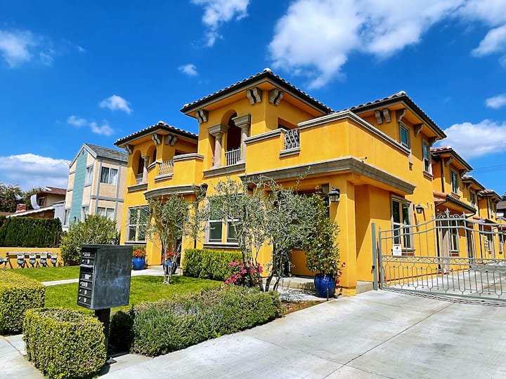 Modern | 2 Suites | King Bed + Terrace | Costco - Alhambra, CA
