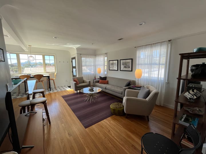 Uptown Penthouse And Sun Drenched Patio(monthly) - San Luis Obispo, CA