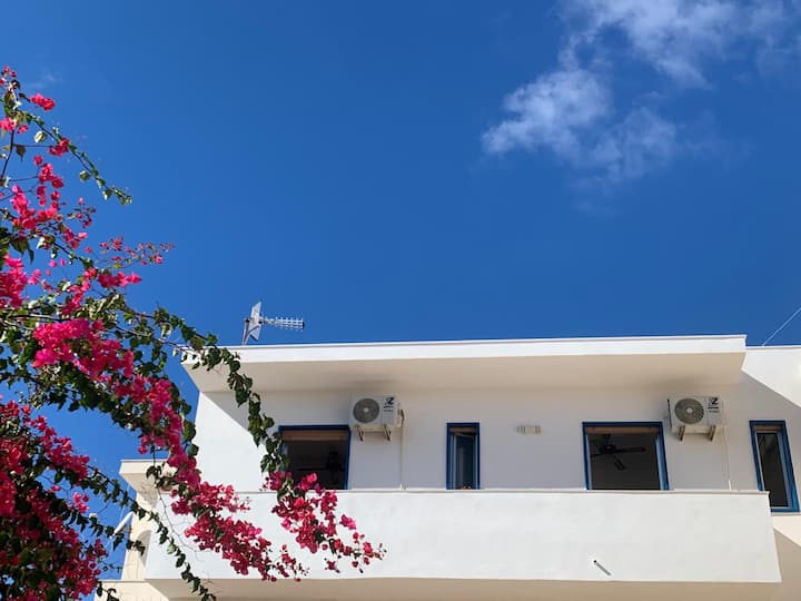 Guitgia-luminoso Appartamento A Due Passi Dal Mare - Lampedusa