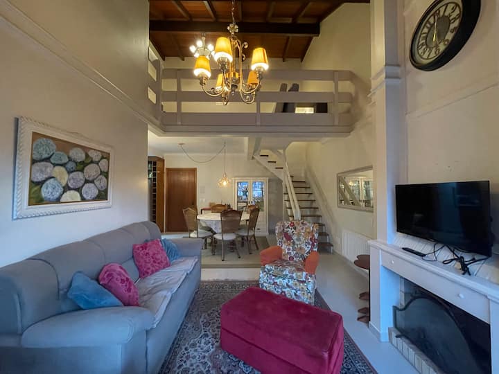 🛋Lindo E Rústico Apto Para Até 10 Pessoas!!🛌🏊🏻‍♂️ - Gramado