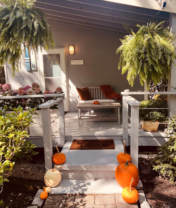 Private Hamptons Garden Retreat Near Beach - The Hamptons, NY