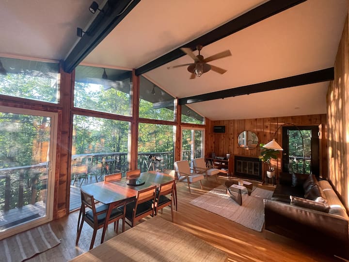 Hemlock House - Mcm Cabin With Hiking + Fire Pit! - Rock Hill, NY
