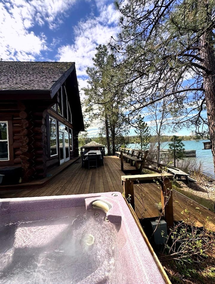Flathead Lake Family Retreat - Polson, MT
