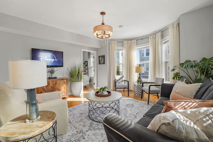Large 8br 2 Units Steps To Train | Private Parking - Boston, MA