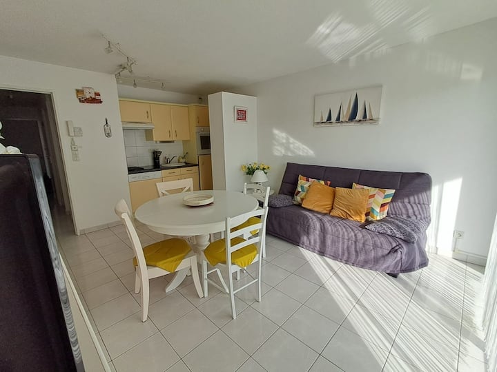 Bel Appartement En Résidence : Parking Gratuit - Cucq