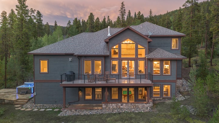 Spacious W/mountain Views + Hot Tub + Close To Skiing - Mountain Gate - Breckenridge, CO