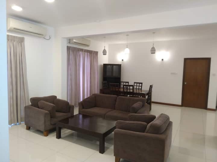 Entire Apartment With Three Bedrooms - Colombo