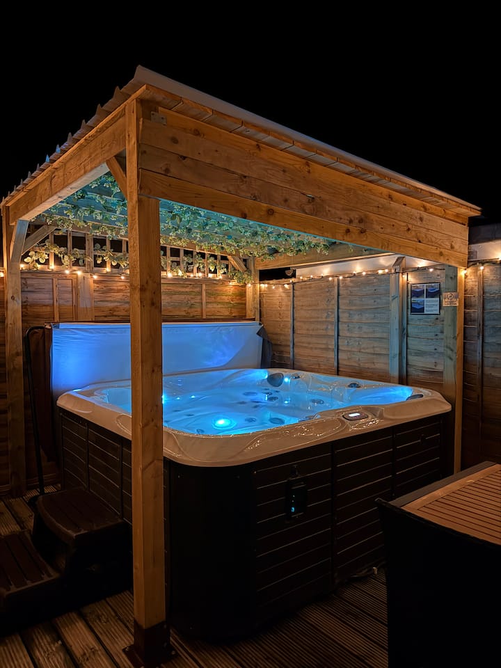 Rookby Cottage, Large Hot Tub & Log Burner - Kirkby Stephen