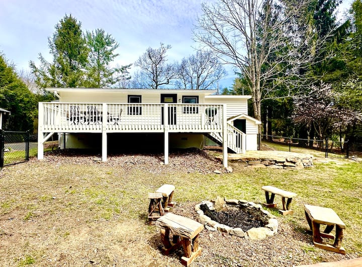 Perfect House For Family Of 4, 10 Min Walk To Town - Highlands, NC