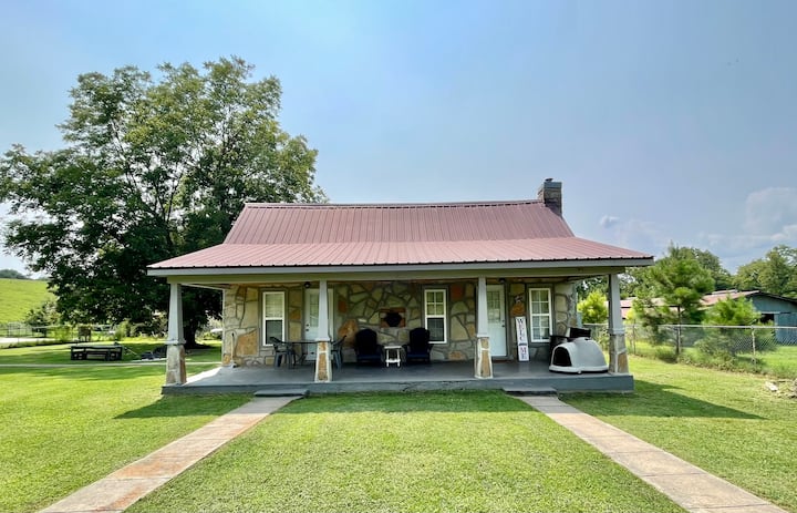 Country Getaway Close To Cities - Decatur, AR