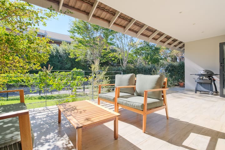 Buckingham Place, Craighall Park - Johannesburg