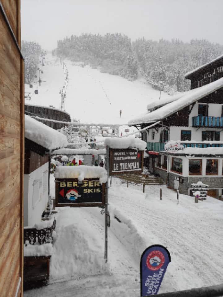 "Eagles Nest" - Location, Location, Location! - Morzine