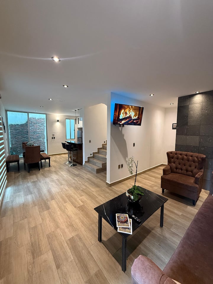 Casa Nueva, Moderna Con Vista A La Peña - Bernal