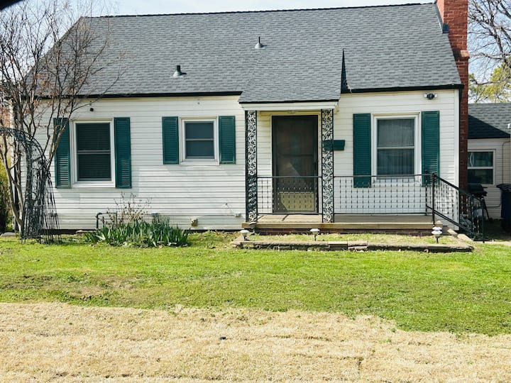 Spacious Landed Property - 털사