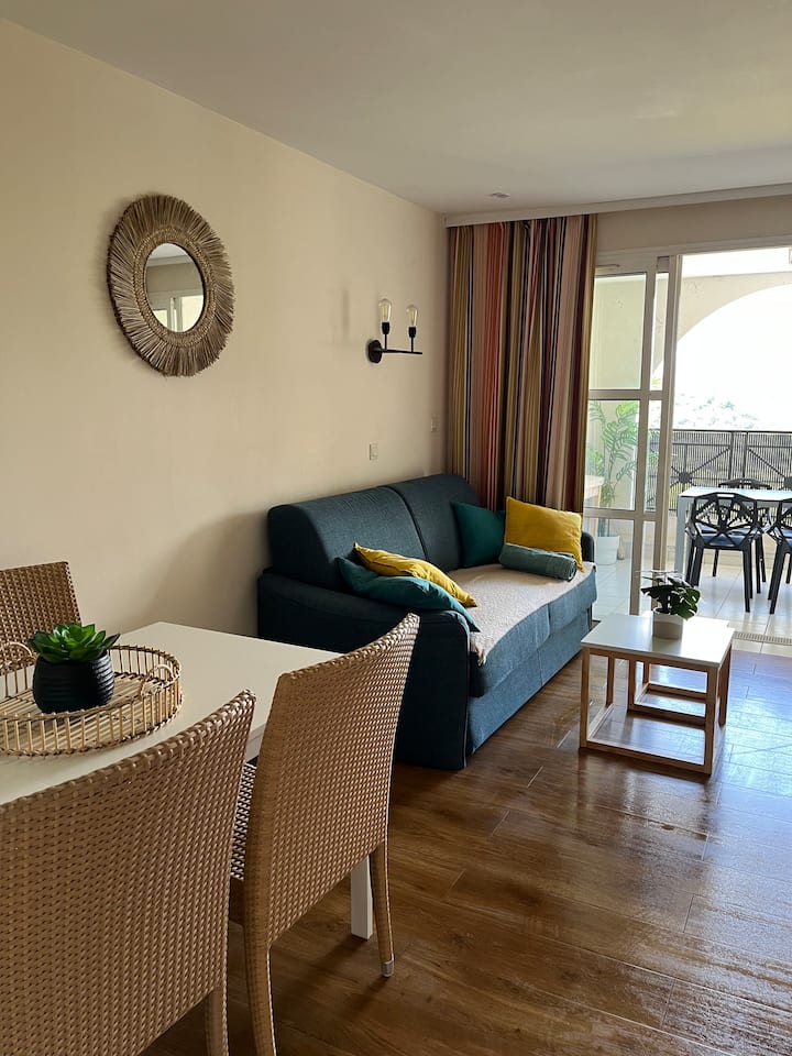 Bel Appartement, Terrasse Vue Sur L’esterel. - French Riviera