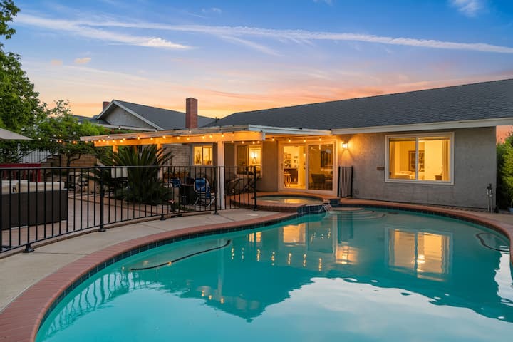 Traveler Dream Pool Retreat | 16 Miles To Disney - Diamond Bar, CA