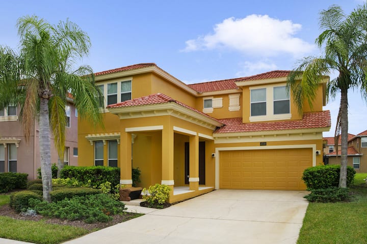 Cheerful 4 Bedroom 4 Bath Villa With Pool - Kissimmee