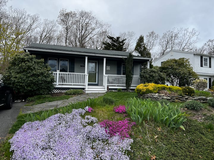 Charming Plymouth Cottage Walk To Priscilla Beach - Myles Standish State Forest, Carver
