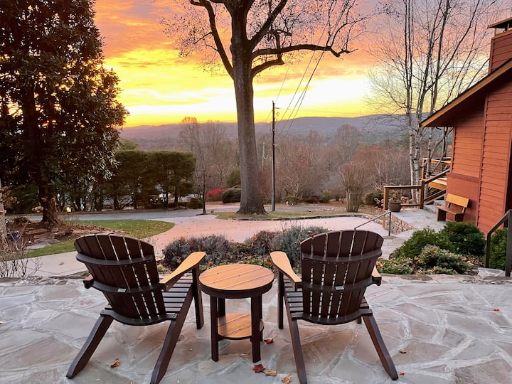 “What A View For Two” Private, Quiet, Peaceful - Hendersonville, NC