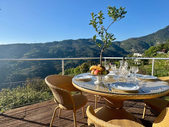 Maison De Village Avec Terrasse Et Vue Vallée - Bordighera
