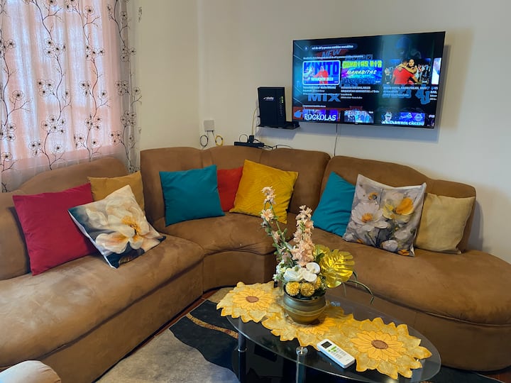 Amplio Y Cómodo Ideal Para Familias, Grupos 12 Pax - Portoviejo