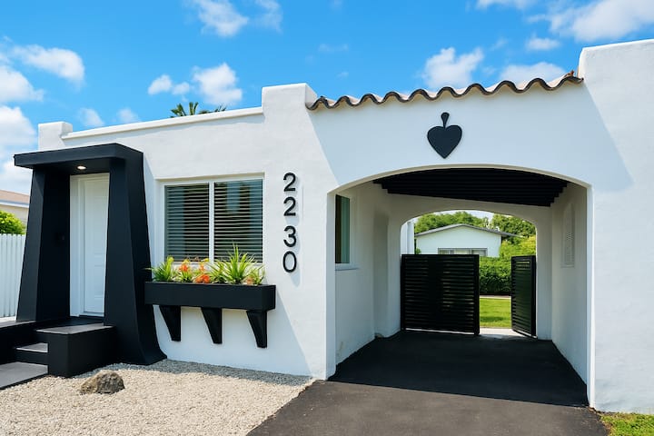 Cozy Apartment Central To All Miami Attractions - Miami, FL