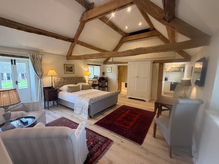 Delightful, Well Appointed Annexe Studio - Tetbury