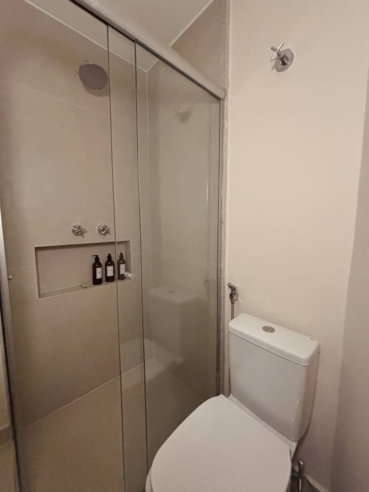 Apartamento Con Dos Dormitorios / Metro Gorg - Badalona