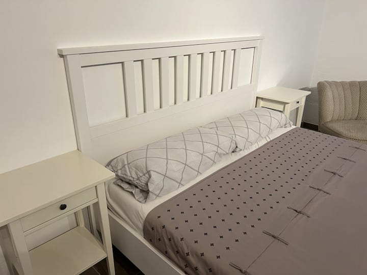 Neu - Souterrain-wohnung Mit Separatem Eingang - Dortmund