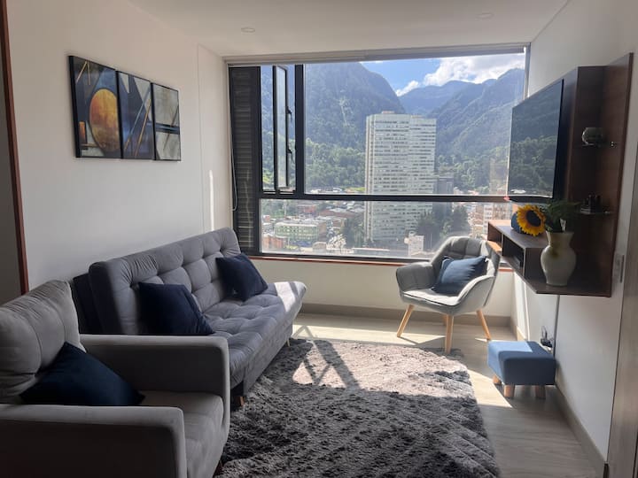 Skycondo Downtown 19 | Mountains View, & Amenities - Bogotá