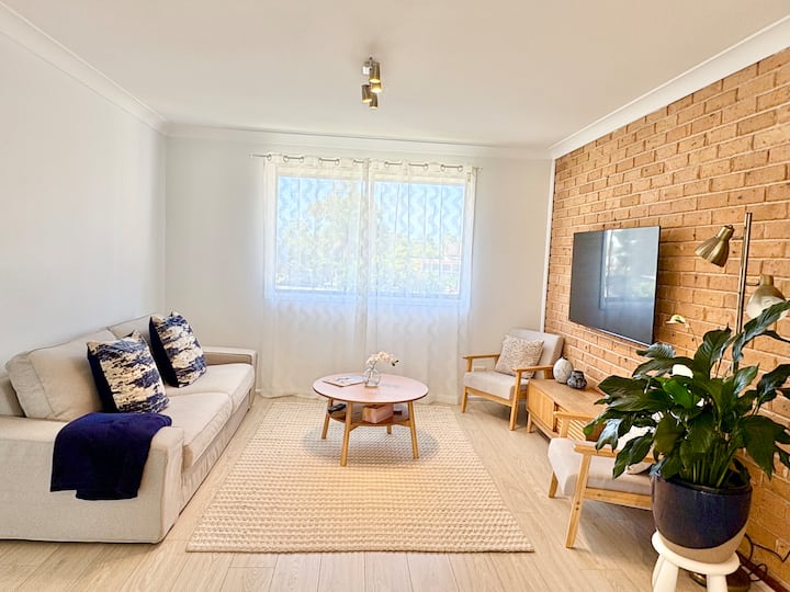 Beach, Nature Walks & A Two Storey House - Nelson Bay