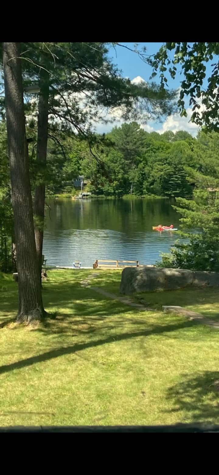 Cozy Waterfront Cottage On Riley Lake - Gravenhurst